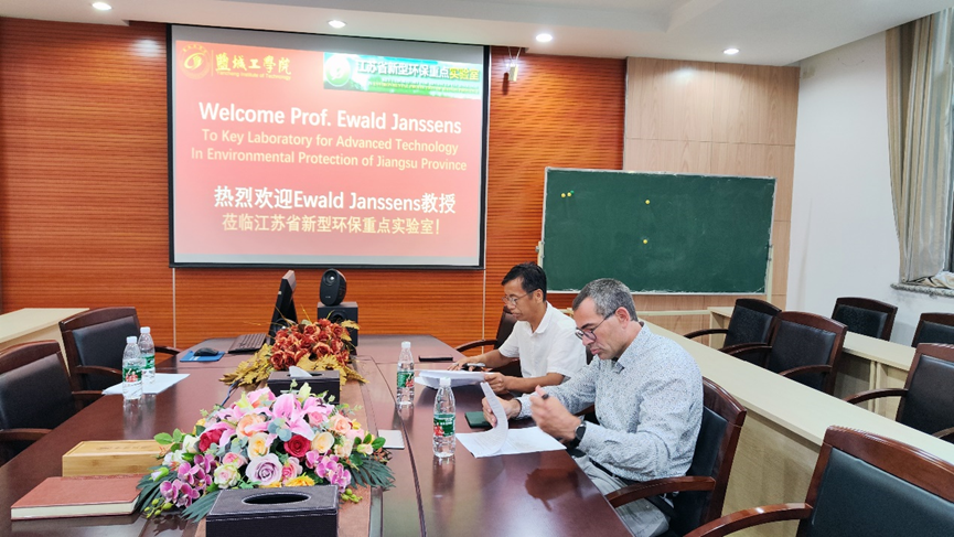 比利时荷语鲁汶大学Ewald Janssens教授来我校访问交流-盐城-江苏省新型环保重点实验室